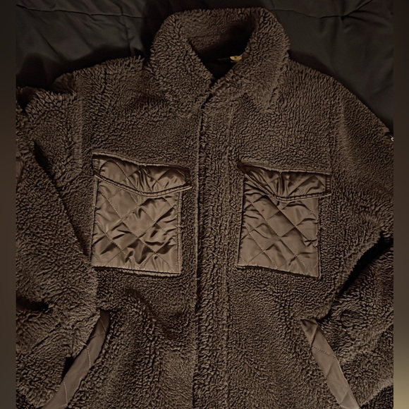 ALO Yoga | Jackets & Coats | Alo Sherpa Edge Shacket | Poshmark